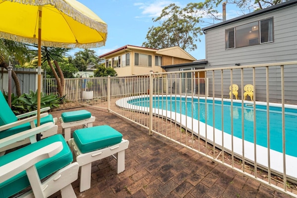 3bdrm Bayside Family Retreat W/ Pool & Games Room - Gosford