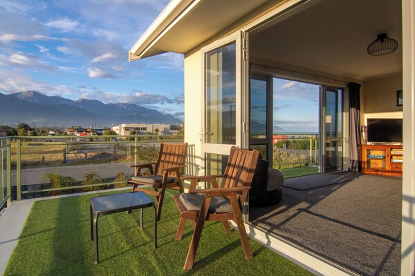 Hot Tub | Close To Beach | Spacious, Close To Beach|comfort|spacious - Kaikoura