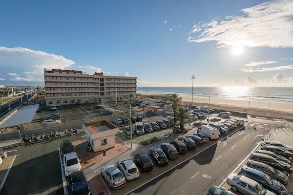 El Mirador 1 - Nice Flat On The Seafront With Free Wifi - San Fernando, Spain