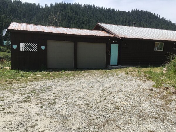 Country Mountain Farmhouse Work Remote Monthly Near Quiet Leavenworth Forest - Washington