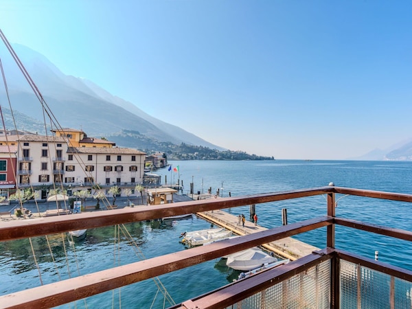 Hermoso Apartamento Con Wifi, A/c, Tv, Patio, Mascotas Permitida, Vista Panorámica Y Aparcamiento - Malcesine