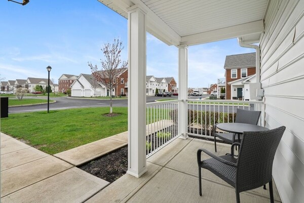 The Gahanna Haven | ~Attached Garage~ | No Steps! - Columbus, OH