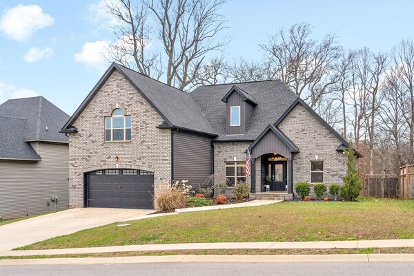 The Clubhouse On Colston (2296 Colston Dr) - Clarksville, TN