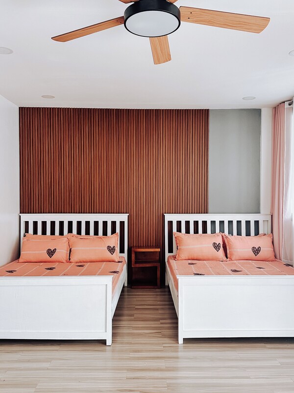 Nucasa Transient House | Secluded Baguio Home |\N - La Trinidad
