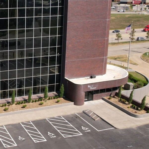 Modern High-rise Apartment - 2 - Tulsa, OK
