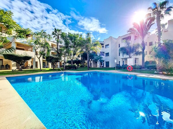 Apartamento En Planta Baja En Esquina Con Patio Y Wifi - San Javier