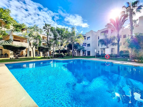 Apartamento En Planta Baja En Esquina Con Patio Y Wifi - San Javier