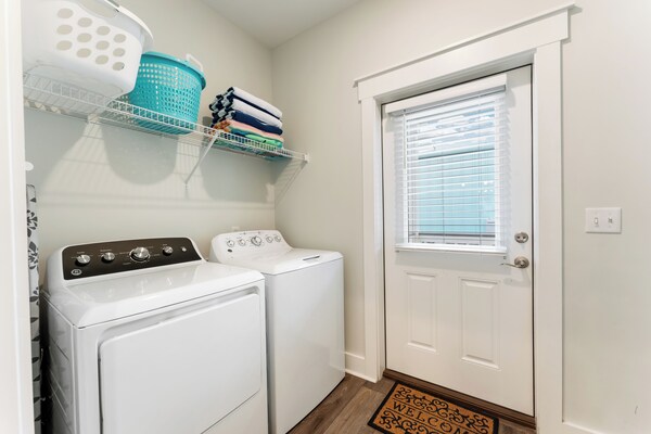 Newly Furnished | Steps To The Beach | Pet Friendly - Mexico Beach, FL