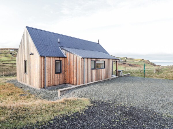 Skye Falls Chalet, Family Friendly, With Open Fire In Glendale - Dunvegan