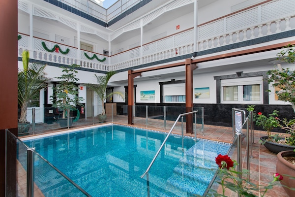 Vacaciones 'Casa Paula - 12' Con Vistas A La Montaña, Piscina Compartida Y Wi-fi - Ingenio