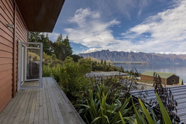 A Remarkable View Apt - Family Friendly With Bbq - Queenstown