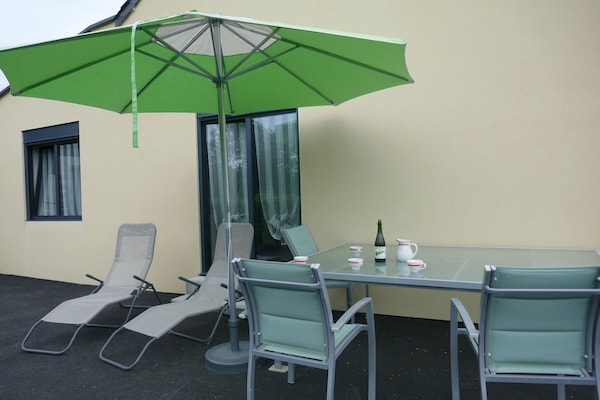 Maison De Vacances 'Gite 1 L Logis Des Grenouilles' Avec Terrasse Privée Et Wi-fi - Côtes-d'Armor