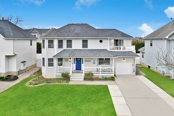 Hottub/firepit/walk2beach/ Immaculate/stocked/game - Point Pleasant, NJ