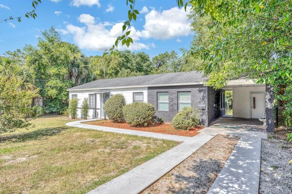 Updated Bungalow Bliss Central - Jacksonville, FL