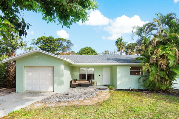 Boynton Blue Ocean 3-bedroom 2-bath With Sep Office 7 Min To The Beach Parking - Boynton Beach, FL