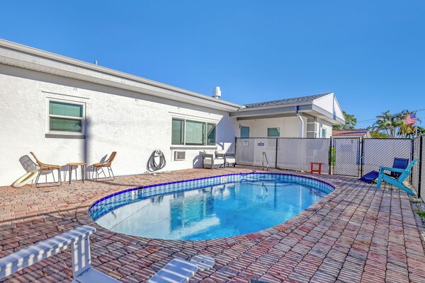 Charming 1-bedroom Villla Walk To Beach With Pool - Fort Pierce
