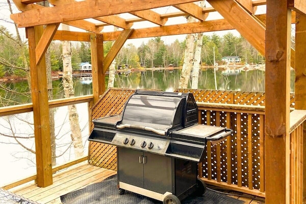 Muskoka Waterfront: Firepit,games Rm,starlink Wifi - Gravenhurst