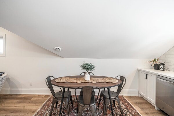 Upper Shadow Creek Haven - Orillia