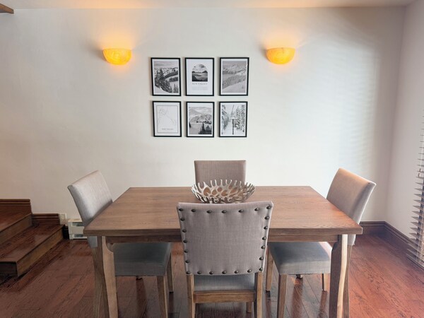 Sun Valley Amenities! Remodeled Ski In-ski Out Condo With Pool And Hot Tub! - Sun Valley, ID