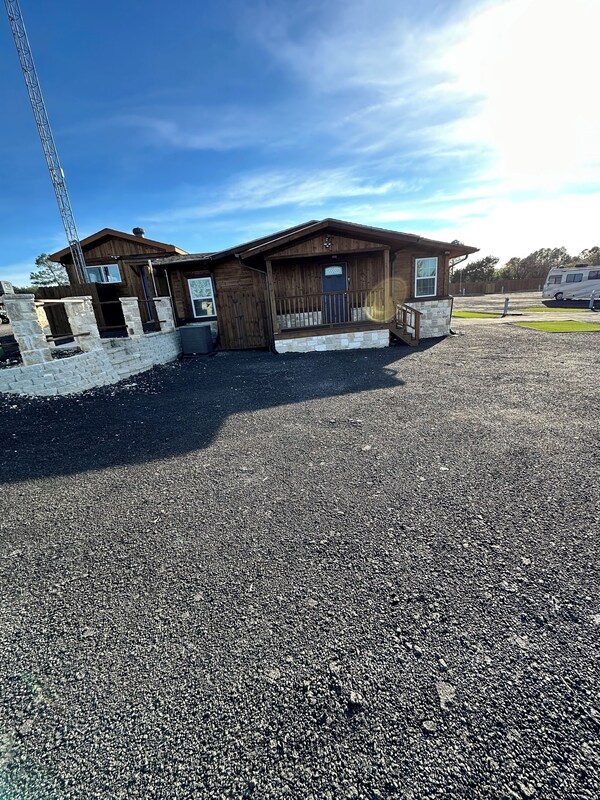 Chic 1-bedroom Apartment In  Springtown, Tx With Ac, Wifi - Splash Park, Springtown