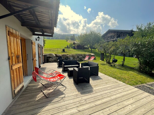 Chalet With Sauna, At The Foot Of The Pistes, Sleeps 7 - Sallanches