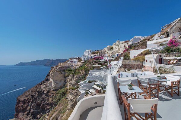 Skala Cave By Thireon 3-bedroom Villa In Enchanting Oia With Ac, Splash Tub - Oia