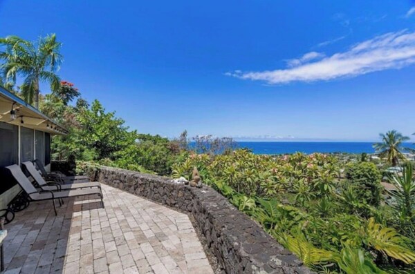 Hale Haku Home- Unbelievable Ocean Views! - Kailua