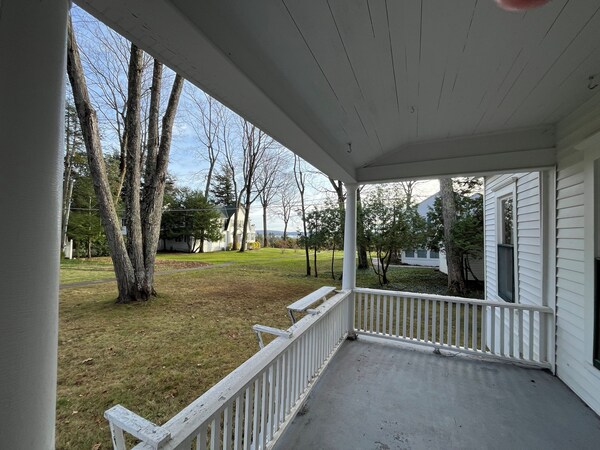 Charming 5-bedroom Roaring Brook Cottage In Harbor Springs With Beach Access. - ハーバー・スプリングス, MI