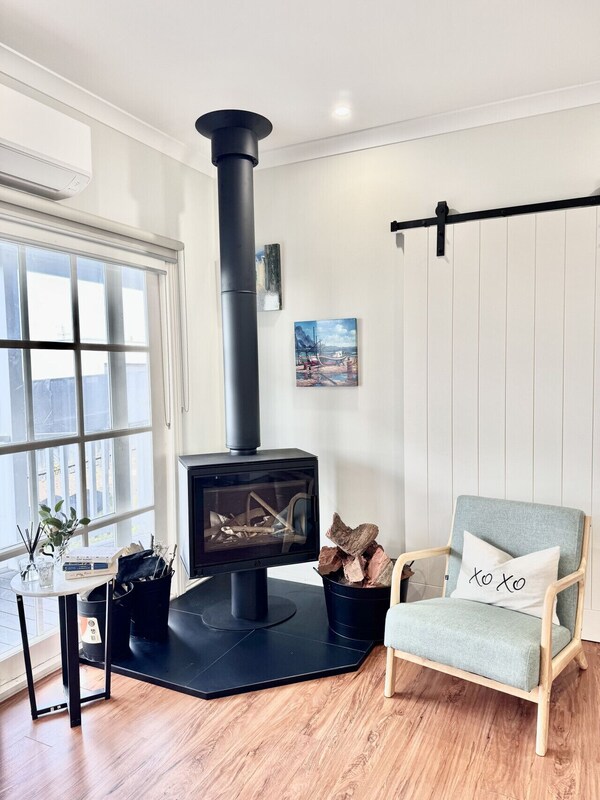 Accessible Coastal Sanctuary  Pet Friendly, 50m Beach Pets Welcome - Kilcunda