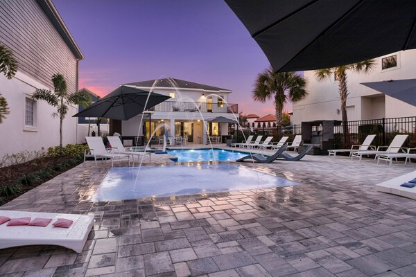 The Azure Haven At Liberty Bluff Ultimate Backyard Paradise - Davenport, FL