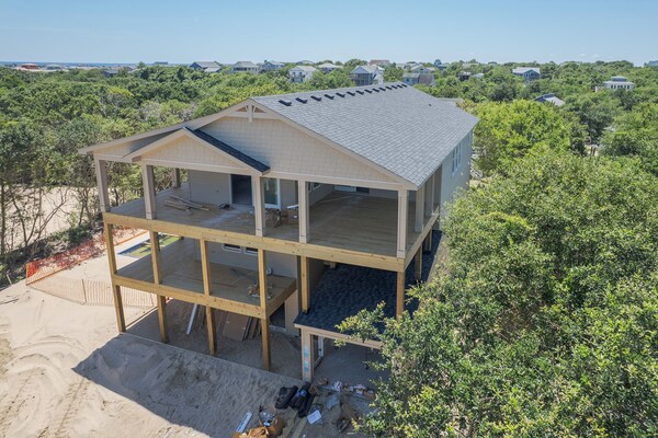 Experience Luxury At Seas The Day, A Spacious 6-bedroom Home In The Charming Duck, Nc - Duck, NC