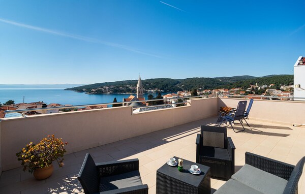 Gorgeous Home In Selca - Makarska Riviera