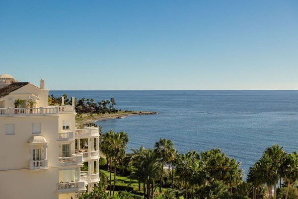 First-line Beach, Terrace And Pool, Incredible Sea Views On The New Golden Mille - Benahavís