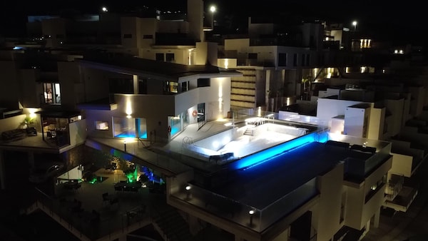 New Luxury House With Seaview, Spa And All Year Heated Pool - Torrox-Costa