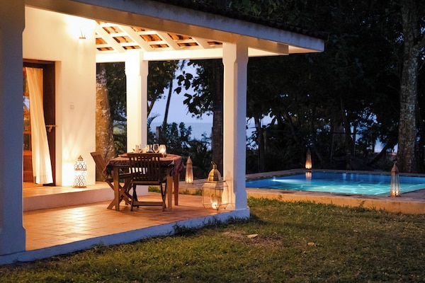 Mawimbi Cottage Shamsa Collection Beachfront Galu - Diani Beach