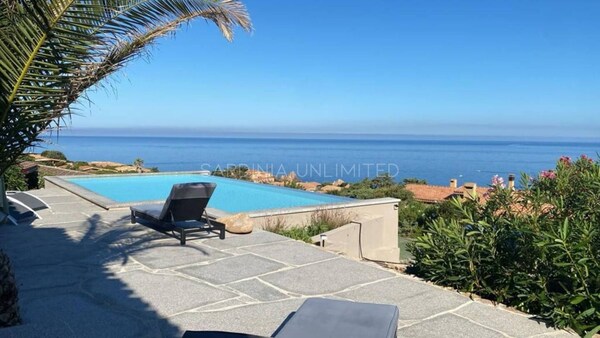 Villa En Costa Paradiso Con 4 Habitaciones, Capacidad 8 - Portobello