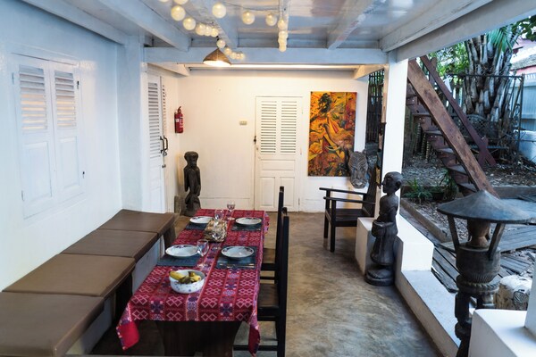 Charming 2-bedroom Apartment In A Heritage Villa With Ac - Luang Prabang