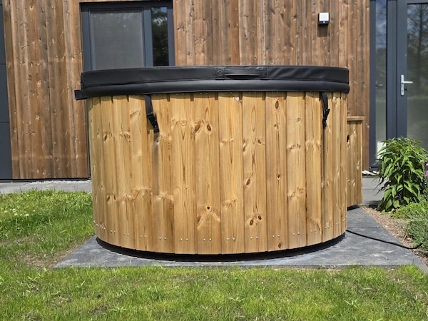 Ultieme Ontspanning In Deze 2-persoons Wellnesswoning Aan Het Water - Winterswijk