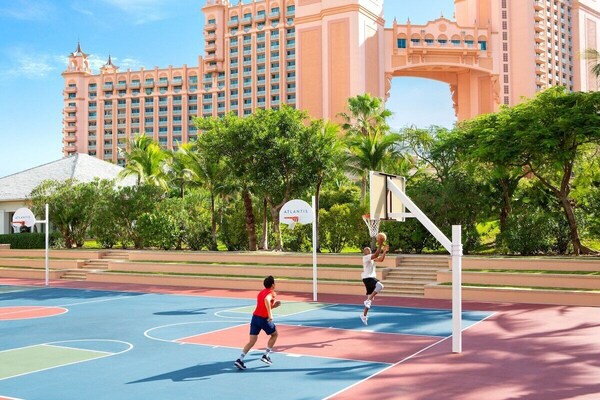 Harborside Resort At Atlantis- 1 Bedroom -1 Bath -Access To Atlantis Water Parks - Nassau