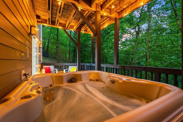 Modern~close To Resort~hot Tub~game Room~pets Ok - Shenandoah, VA