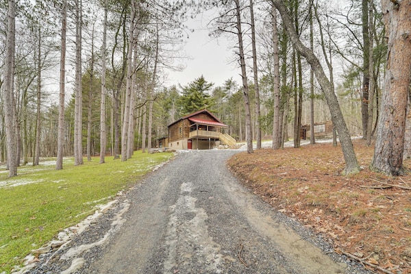 Family-friendly Tyrone Cabin W/ Deck Near Hiking - Pennsylvania