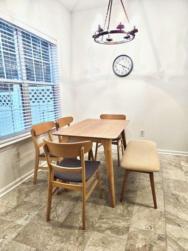 Peaceful 3-bedroom Townhome - Kennesaw, GA