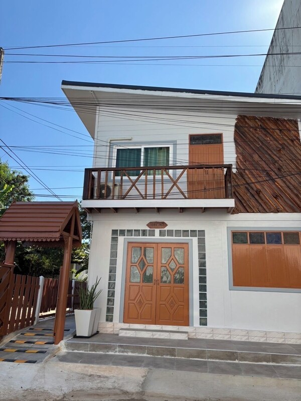 Toomhome95 , Welcome To Nice And Cozy Place Clean And Safe Not Far From To Town - Khon Kaen