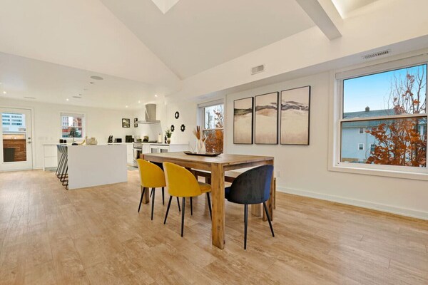 Central And Lux 2br Suite With Den And  Bbq Sleeps 6 - Niagara-on-the-Lake
