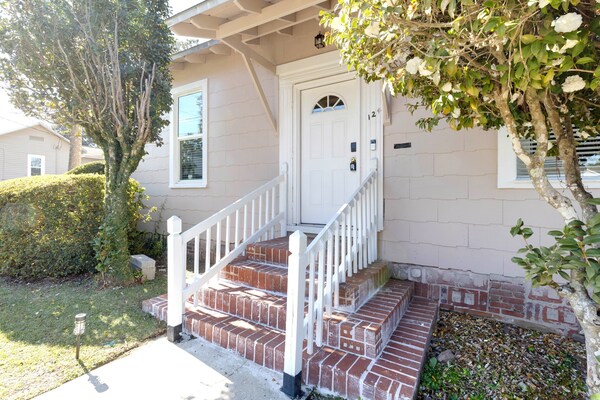 Aesthetic 3bd Home, Downtown, Fsu, Games & Yard - Tallahassee, FL