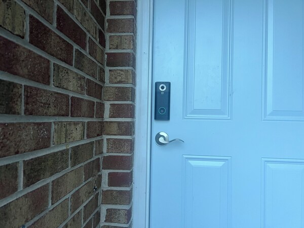 Charming 2 Bedroom, 2 Bath Townhome Located In Portsmouth, Simple And Elegant!! - Chesapeake, VA