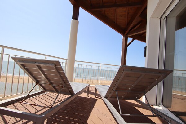 Large Terrace, For 12, Sublime Sea View - Vendée