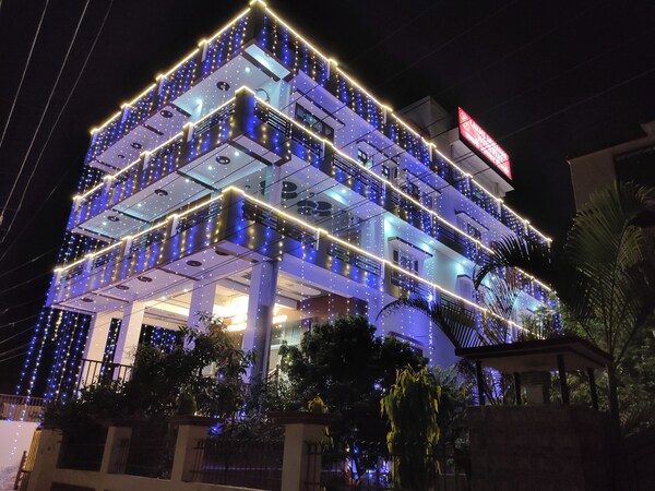 Spacious House In Dehradun With Ac  Wifi \Nthe Price Mentioned Is Per Room Charge - Uttarakhand