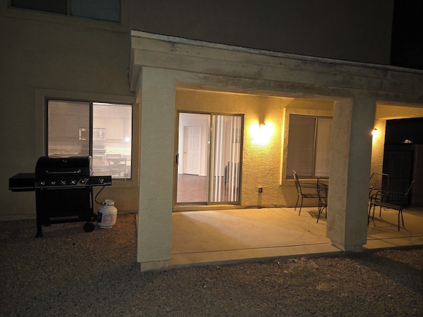 Charming 4-bedroom House In Marvelous Maricopa. Close To Major Freeways. Ac/wifi - Maricopa, AZ