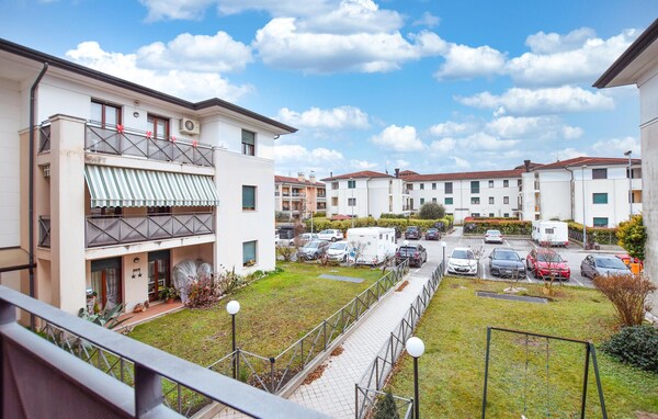 2 Bedroom Awesome Apartment In Sacile - Pordenone